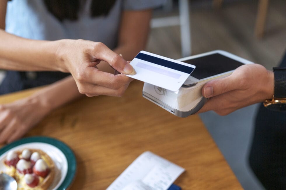Payment Processing for Bars & Restaurants · Gravity Payments